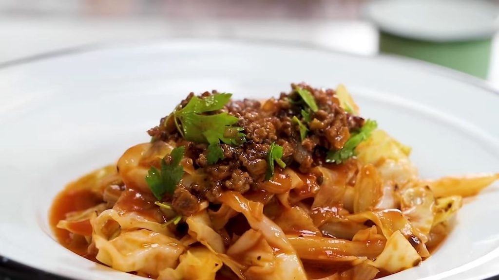 Refika’s Cabbage Pasta aka Cabbage Noodles ???? | Book Recipes