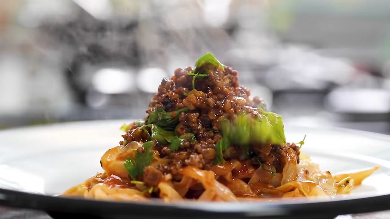 Refika’s Cabbage Pasta aka Cabbage Noodles ???? | Book Recipes