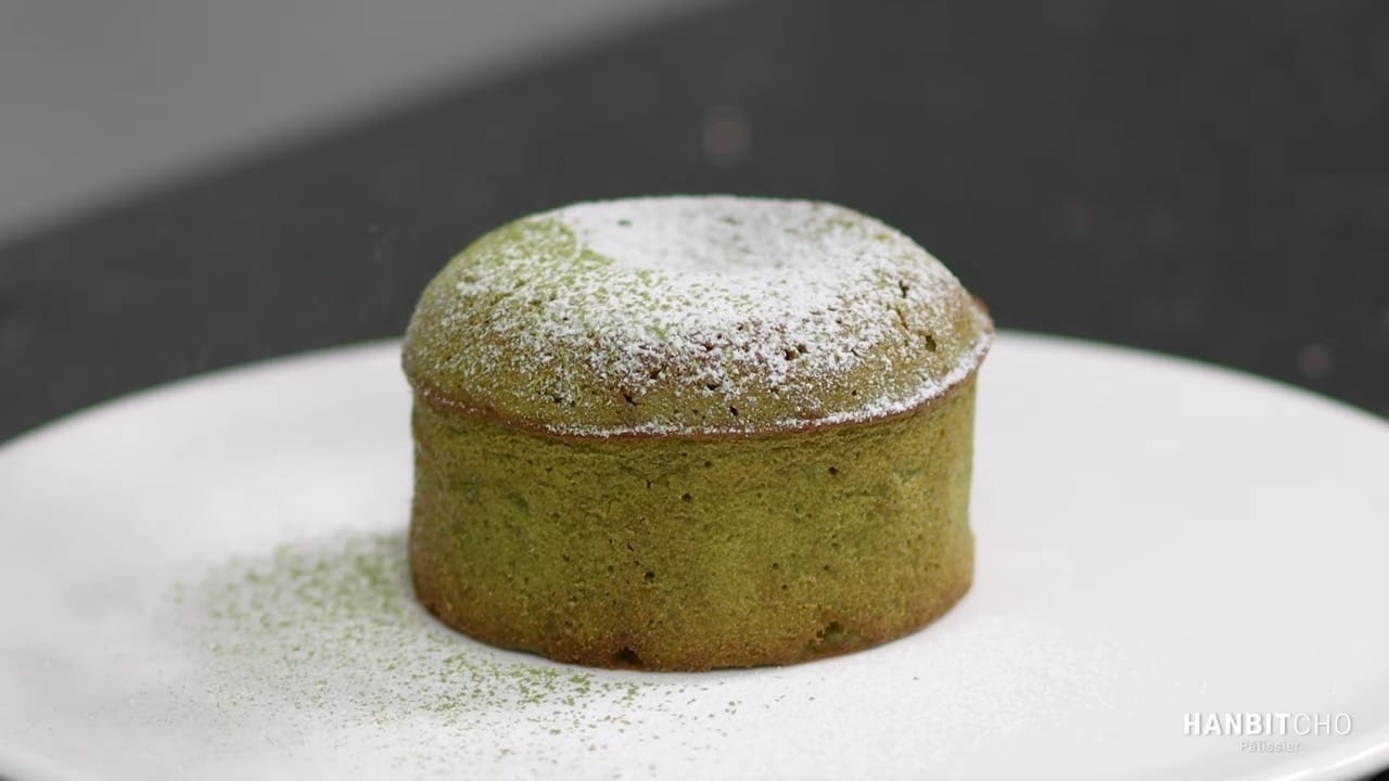 Irresistible Melting Matcha Lava Cake | Book Recipes