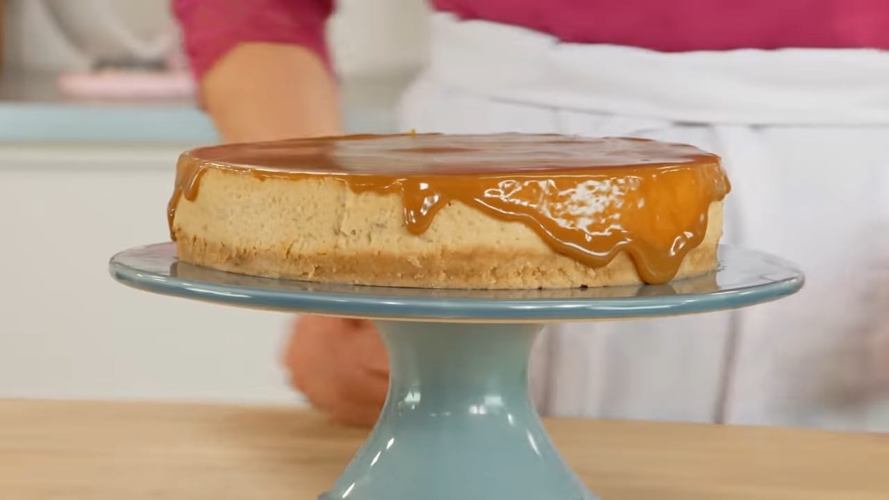 Banana Toffee CHEESECAKE - Made by Anna Olson | Book Recipes