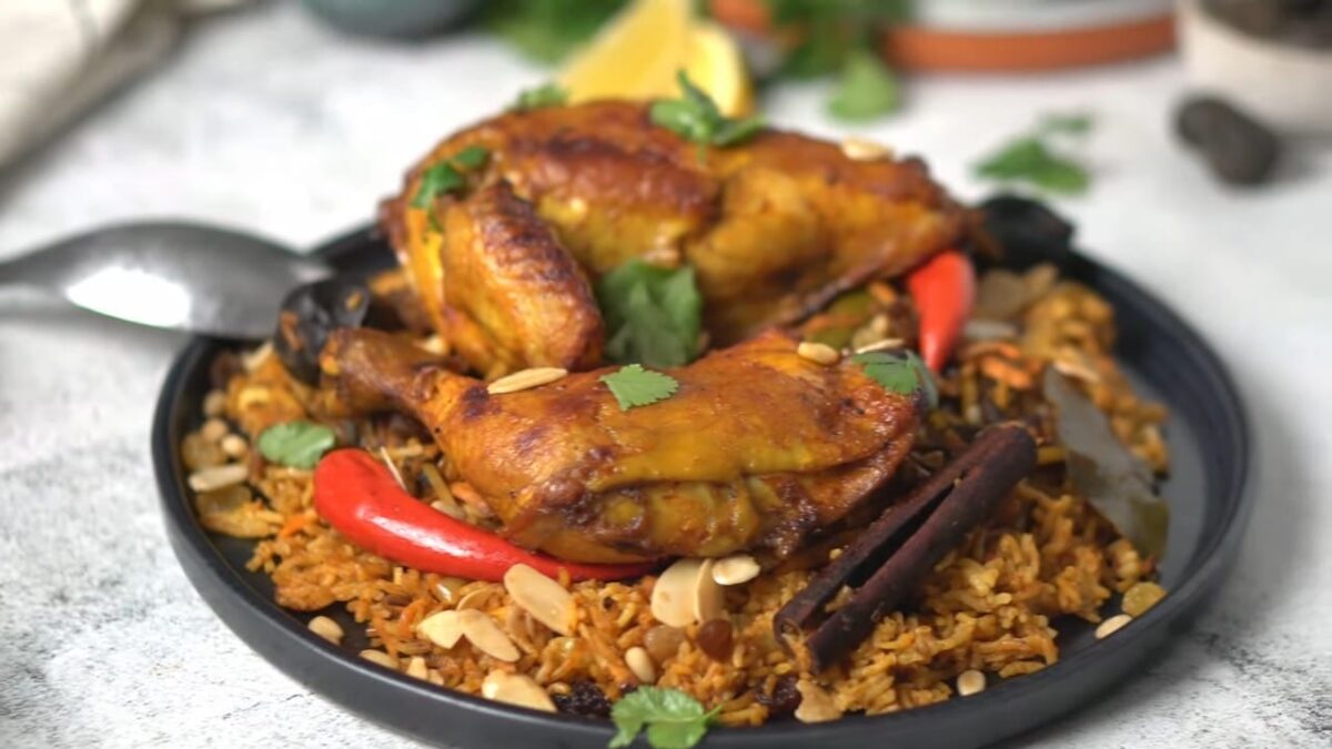 The Middle East's most FLAVOURFUL chicken and rice! Gulf Kabsa ...