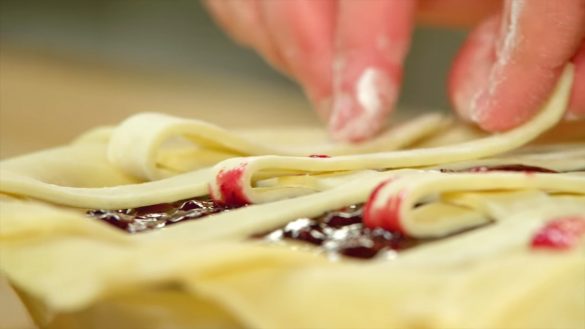 How To Make BLUEBERRY PIE | Book Recipes