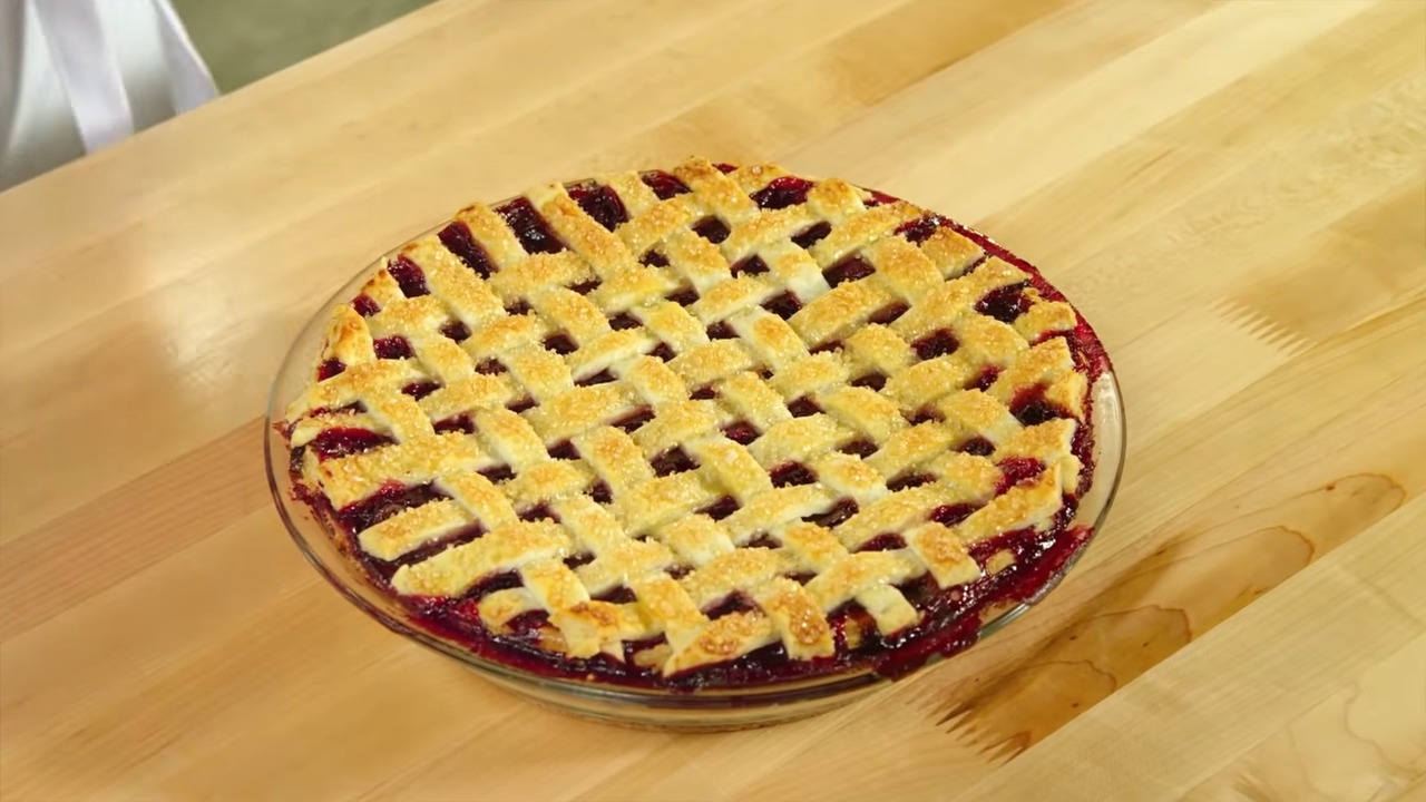 How To Make BLUEBERRY PIE | Book Recipes