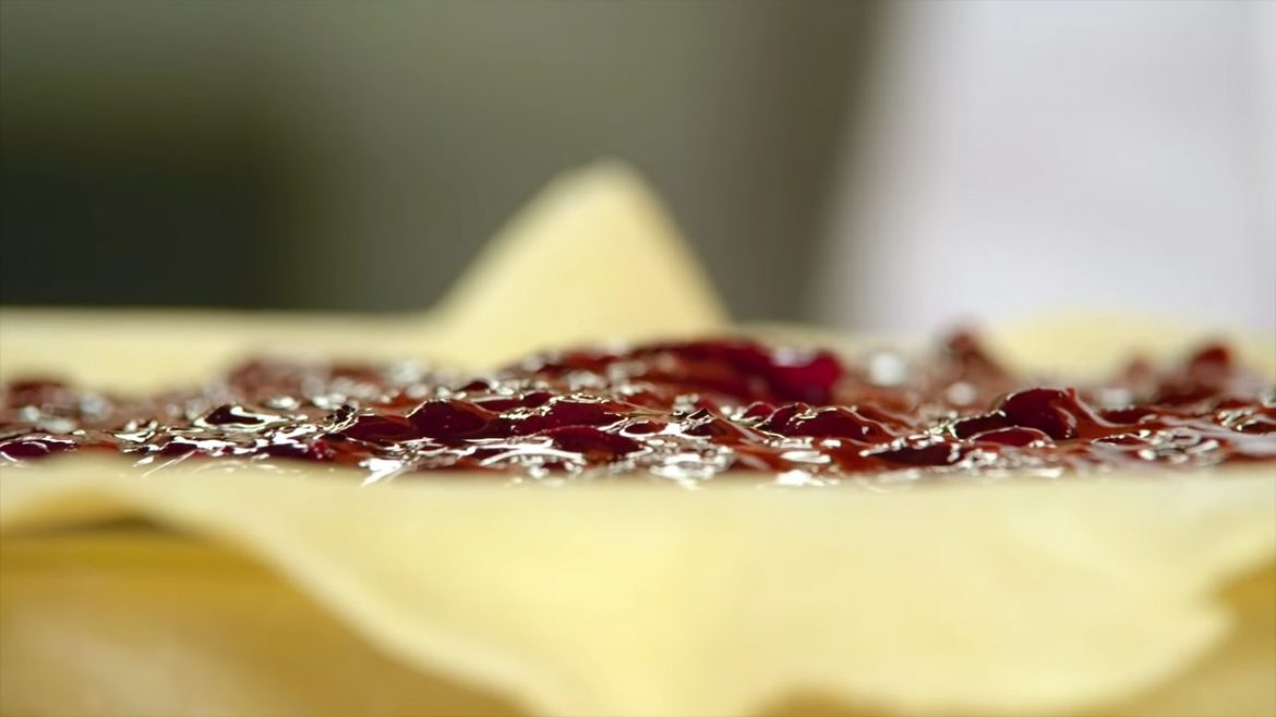 How To Make BLUEBERRY PIE | Book Recipes