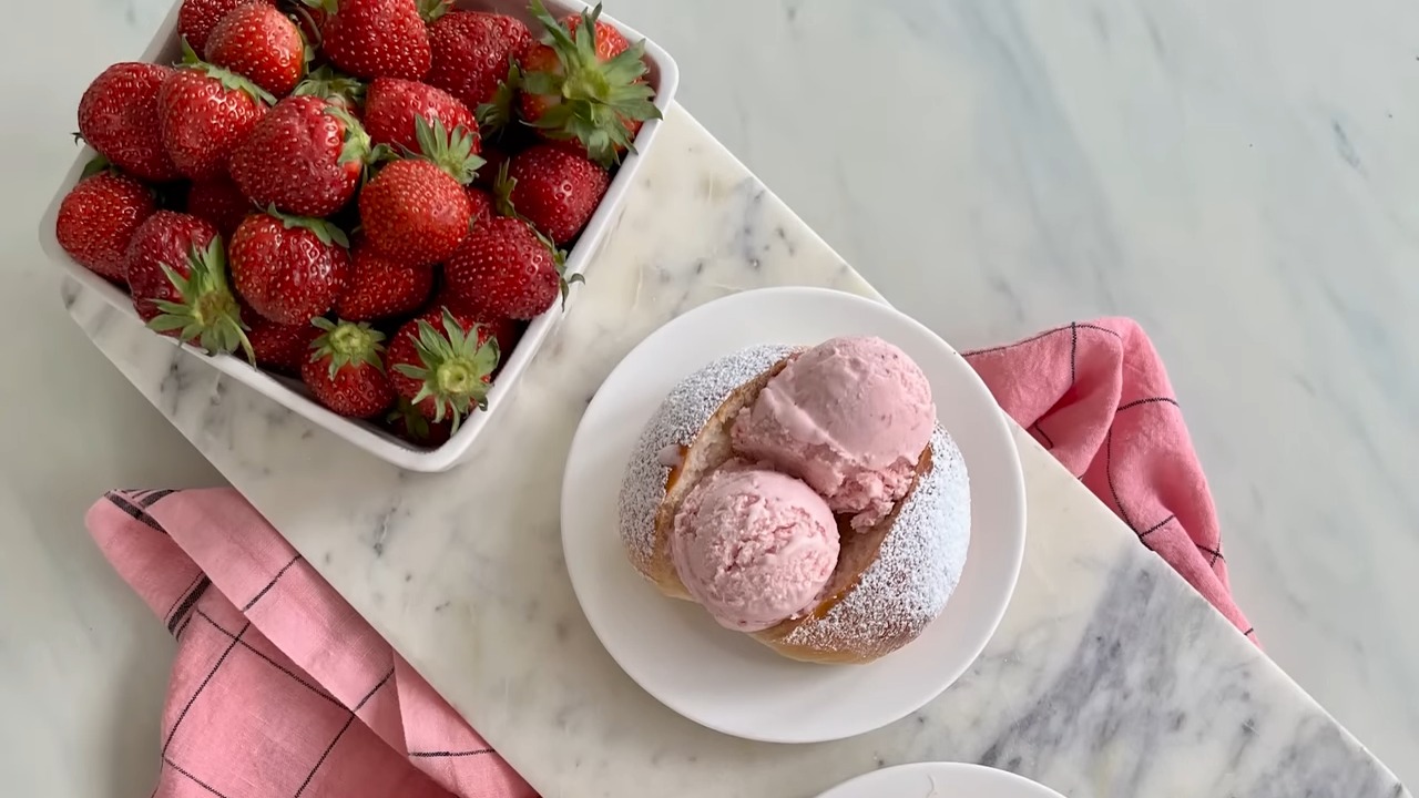 How to Bake Maritozzi - with a twist! | Book Recipes